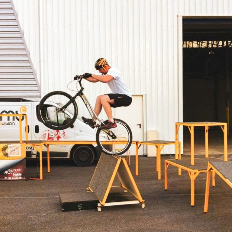 Comment bien débuter en VTT Trial ? - Energy Trial Show